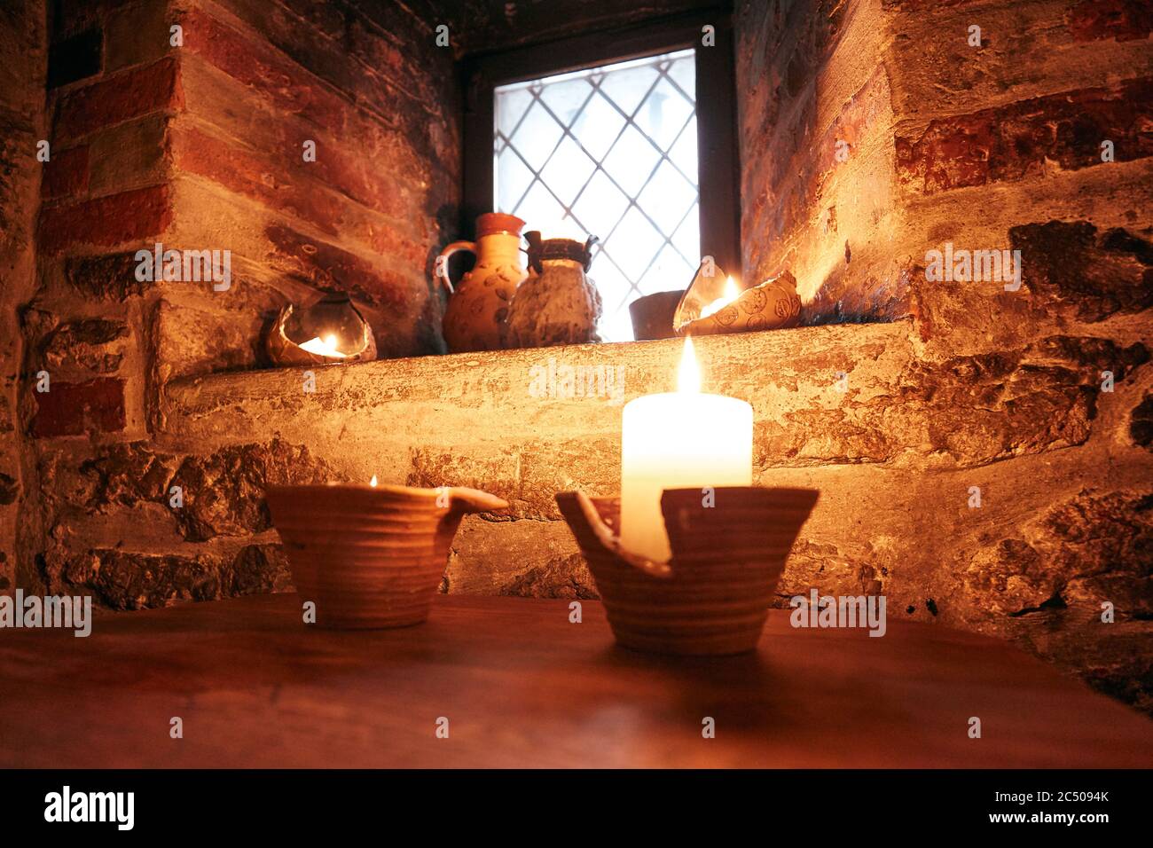 authentic medieval tavern. interior Stock Photo - Alamy