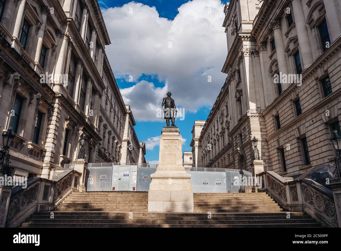 Police memorial statue uk hi-res stock photography and images - Alamy