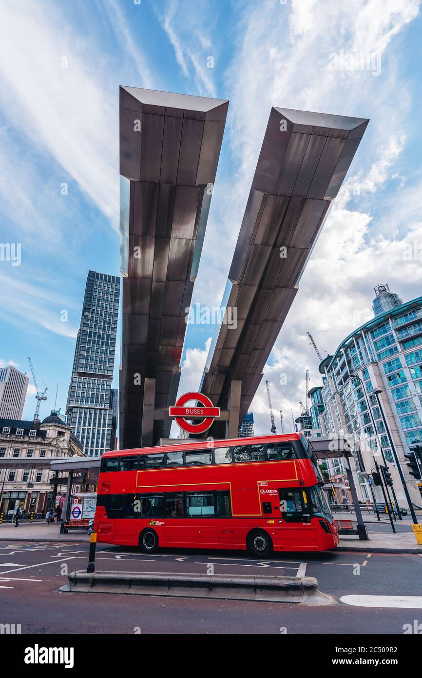 Beautiful architecture design vauxhall bus hi-res stock photography and ...