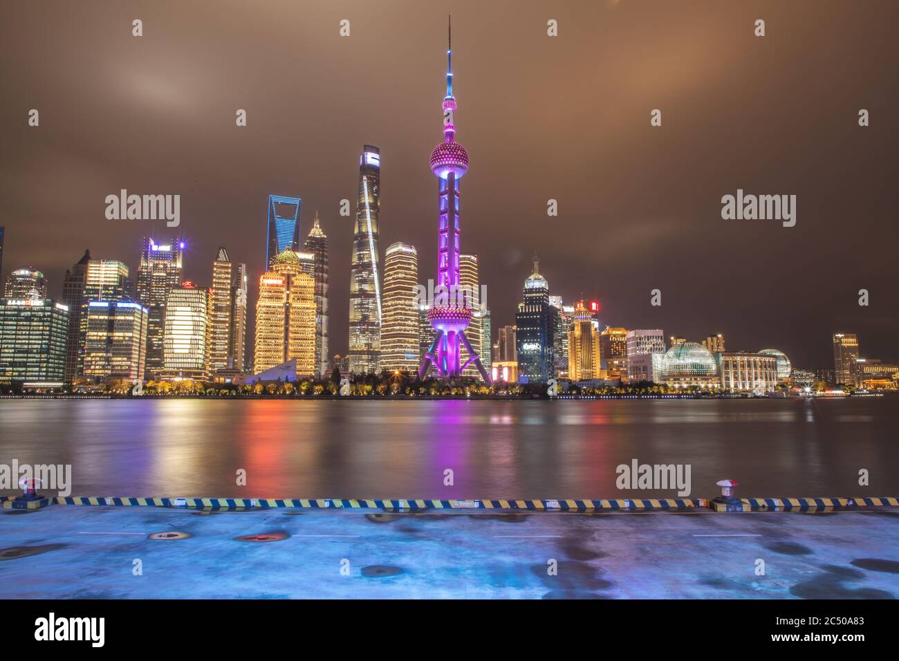 shanghai skyline china Stock Photo - Alamy