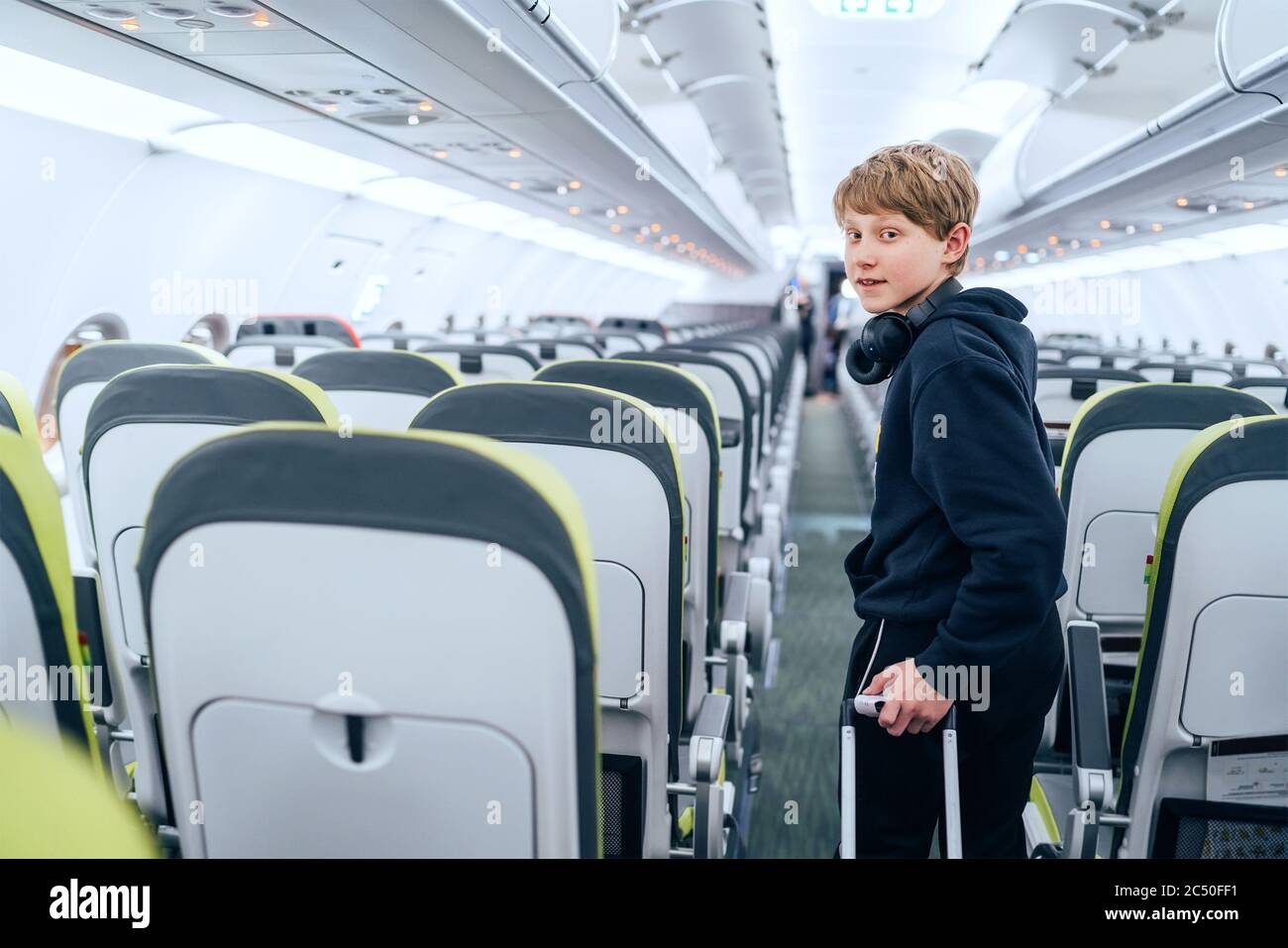 Cabin crew trolley hi-res stock photography and images - Alamy