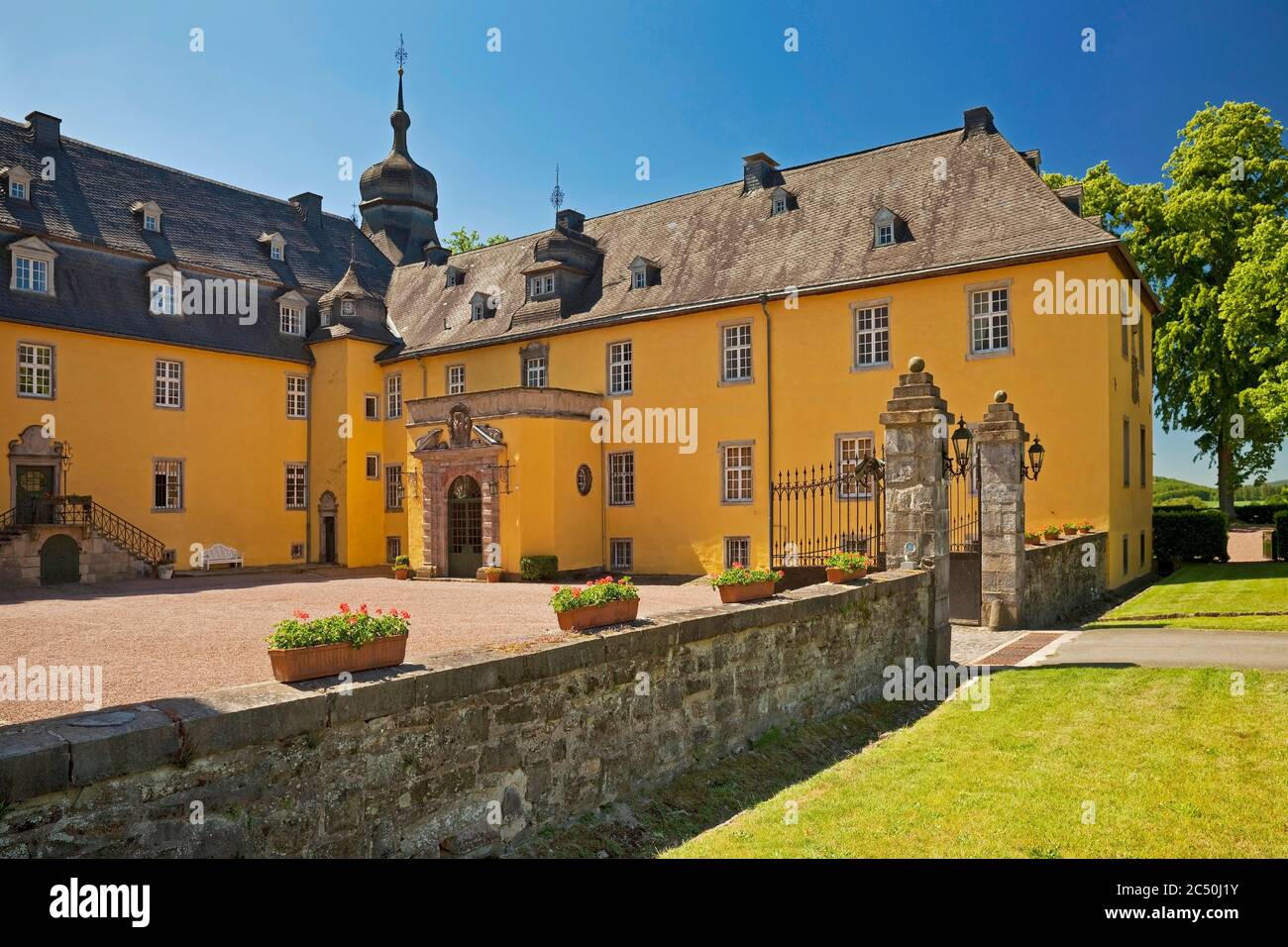 Castle Melschede, Germany, North Rhine-Westphalia, Sauerland, Sundern ...