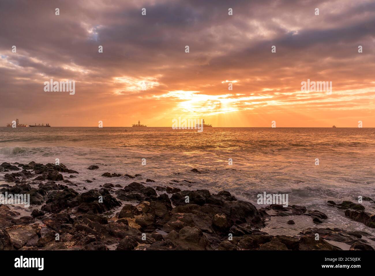 Sunset time lapse hd hi-res stock photography and images - Alamy