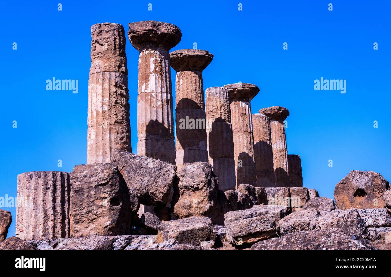 Hercules column sea hi-res stock photography and images - Alamy