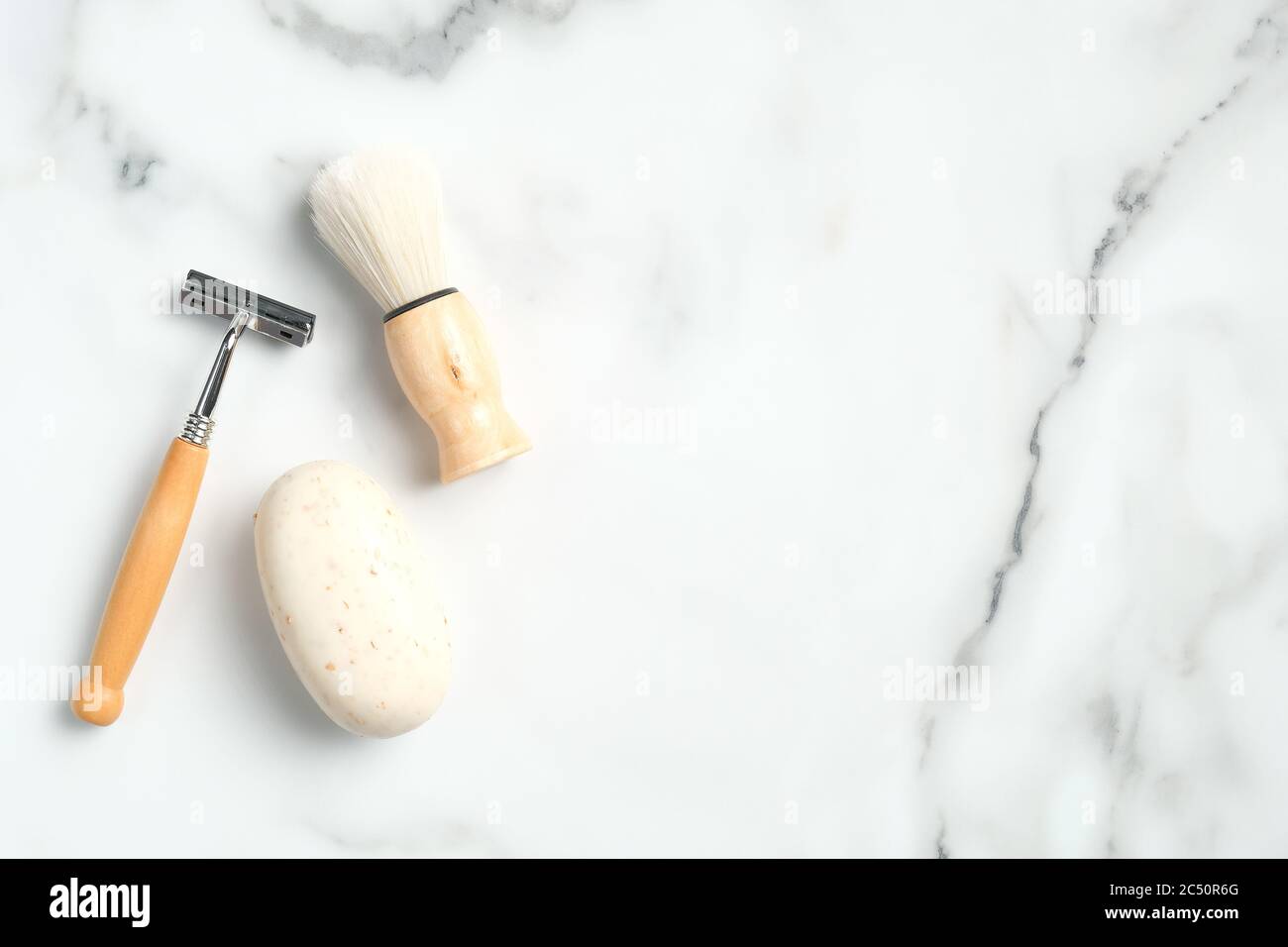 Zero waste set of man bath cosmetics and accessories. Flat lay shaving ...