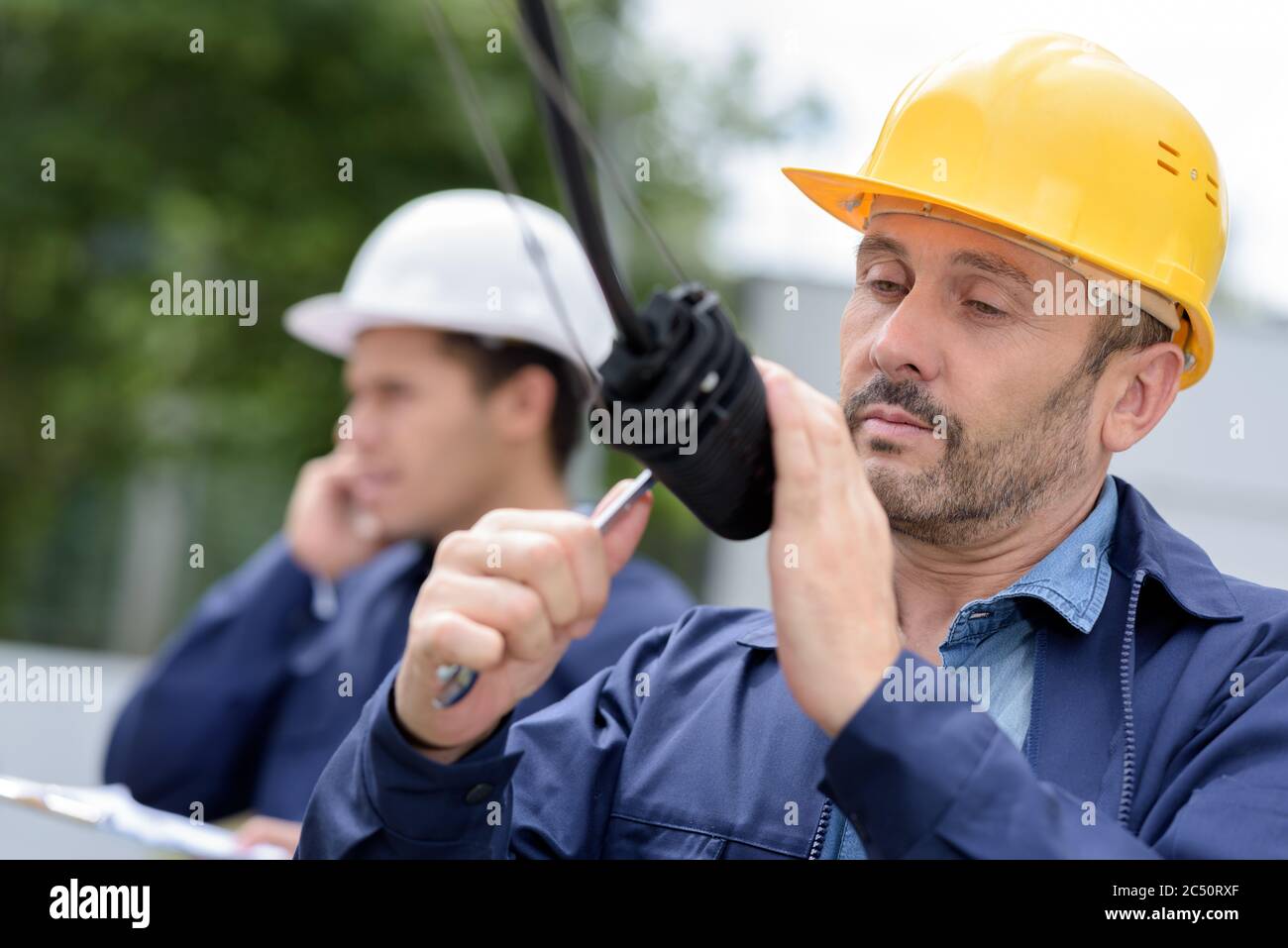 Engineer outdoors hi-res stock photography and images - Alamy