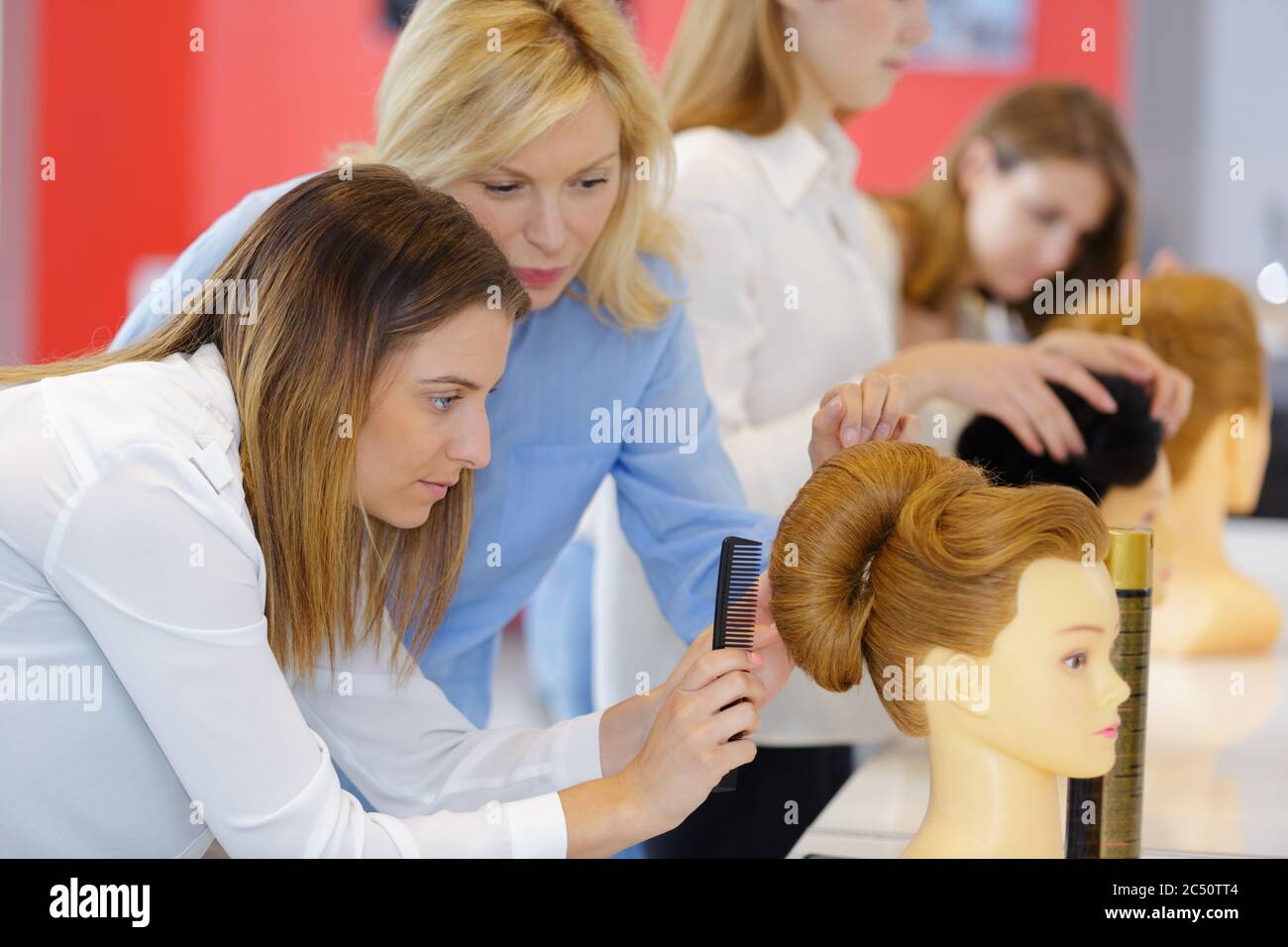 Hairdresser mannequin apprentice hi-res stock photography and images ...