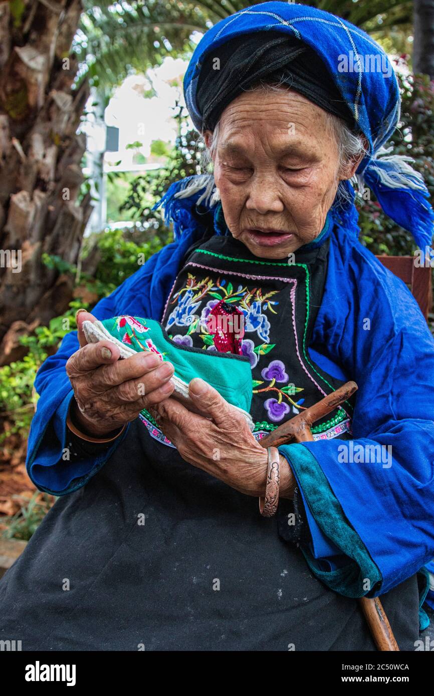 Bound foot china hi-res stock photography and images - Alamy