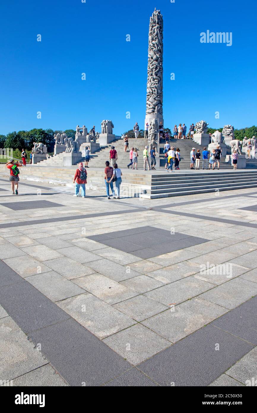 The Monolith sculpture in Vigeland Park (Frogner Park Stock Photo - Alamy