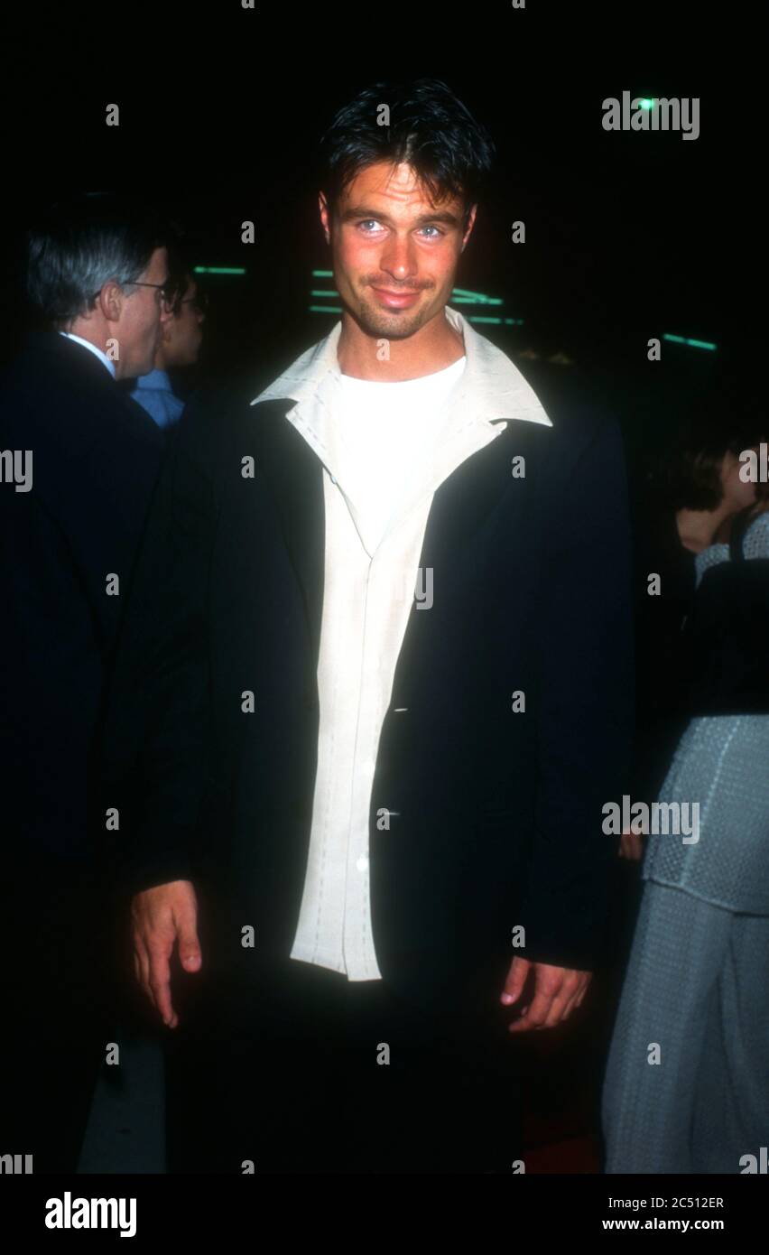 Hollywood, California, USA 16th November 1995 Actor Patrick Muldoon ...