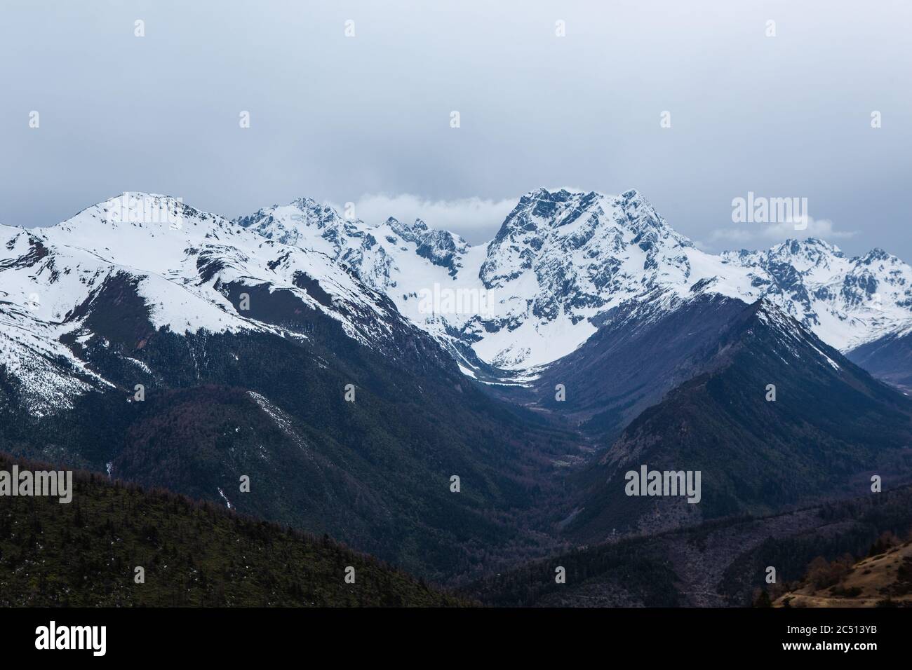 Baima snow mountain hi-res stock photography and images - Alamy