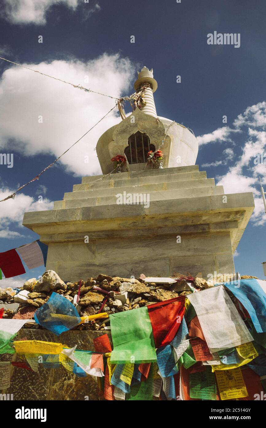 White towers, a religious statue in Tibet, China Stock Photo - Alamy