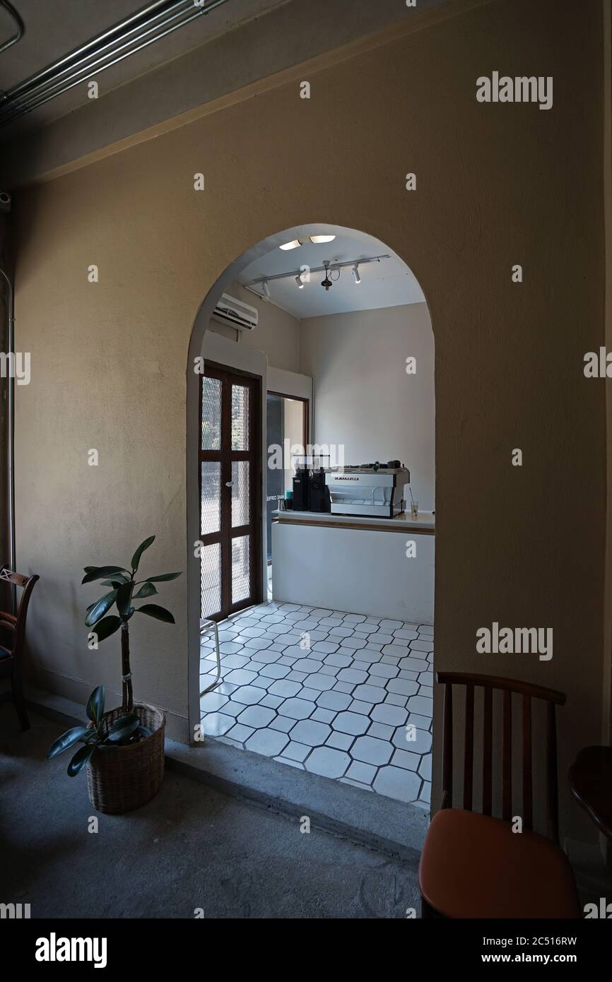 Cocktail bar vintage facade hi-res stock photography and images - Alamy