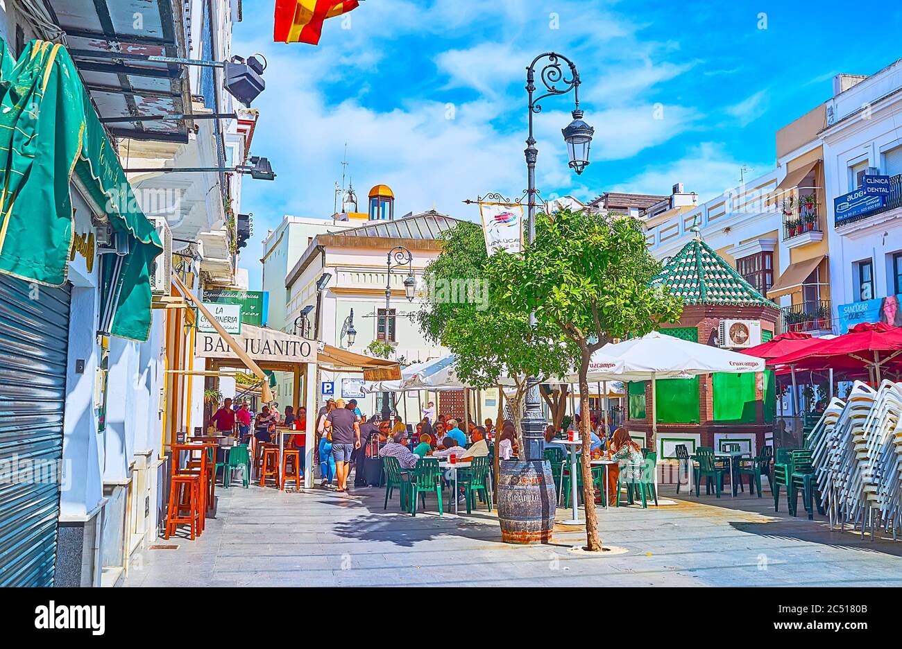 Classic and old shop in cadiz hi-res stock photography and images - Alamy