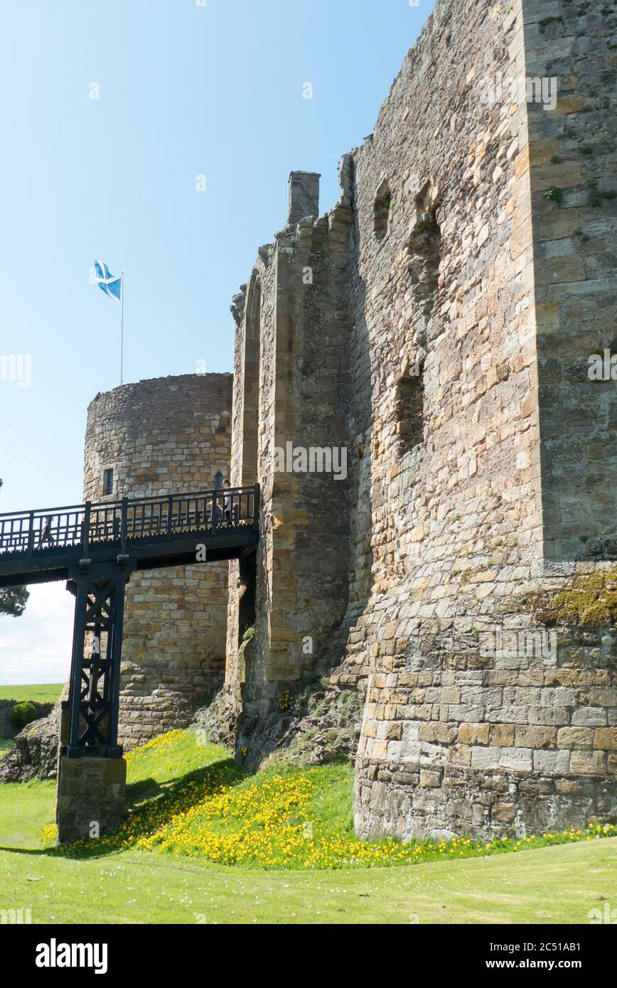 Direleton castle hi-res stock photography and images - Alamy