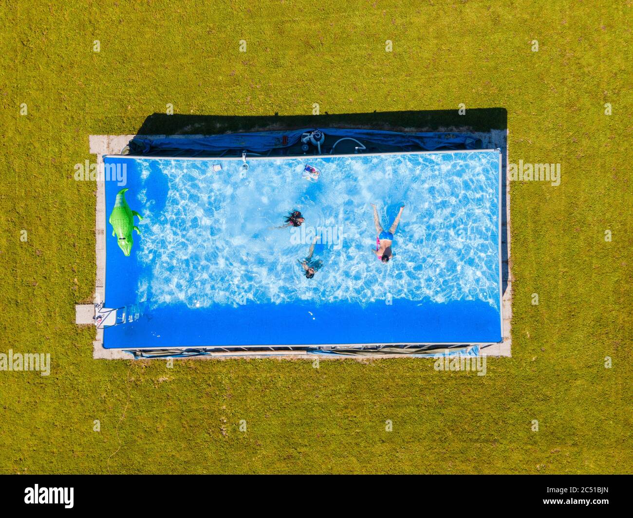 Swimming pool splash overhead hi-res stock photography and images - Alamy