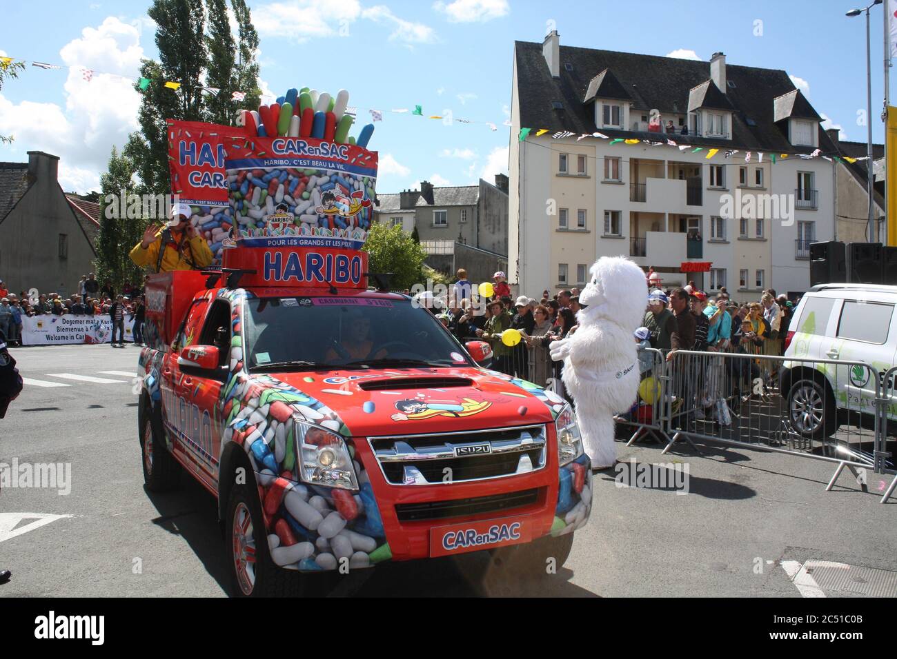 Caravane publicitaire tour de france hi-res stock photography and ...