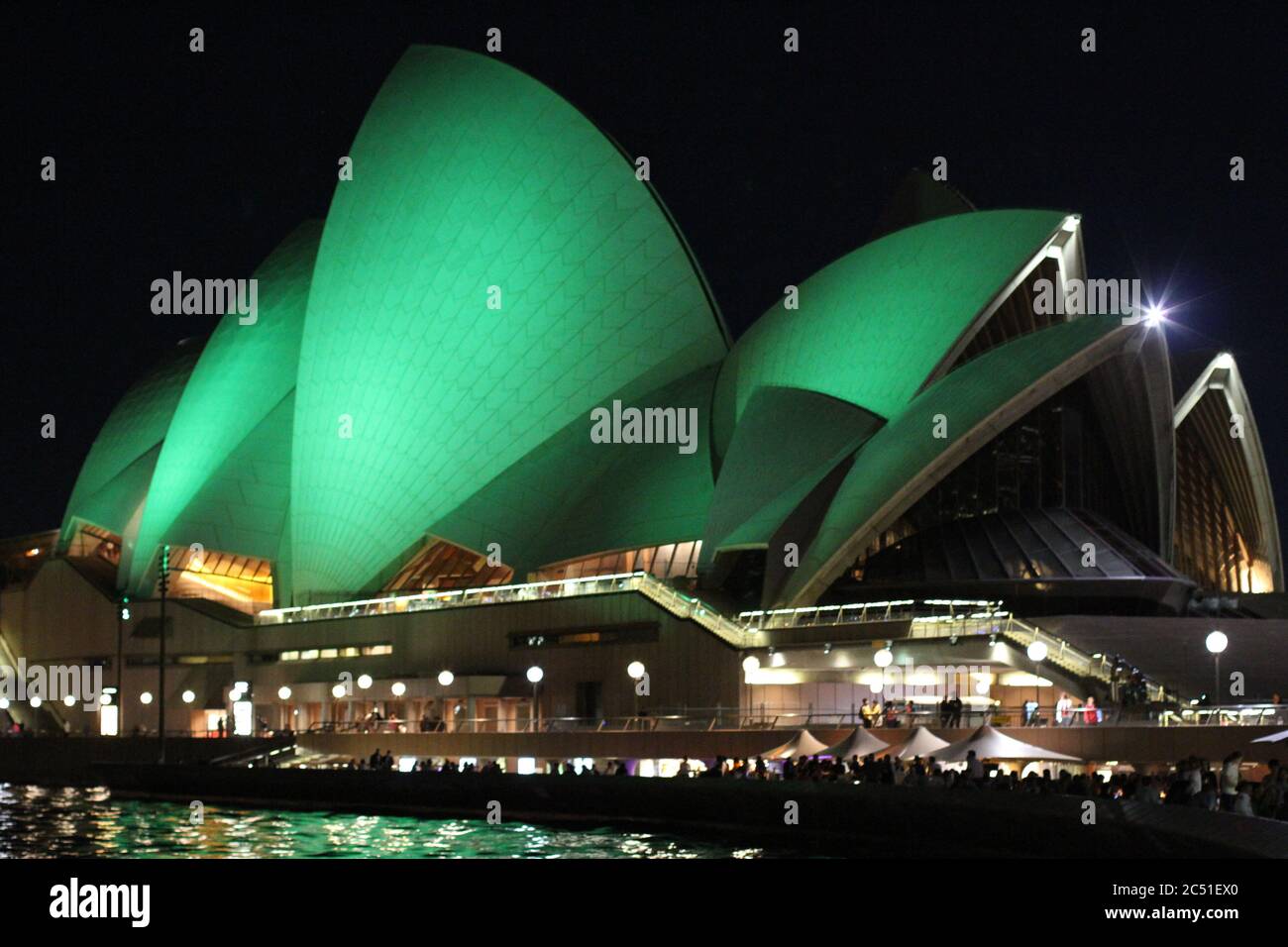 Sydney opera house turns green hi-res stock photography and images - Alamy