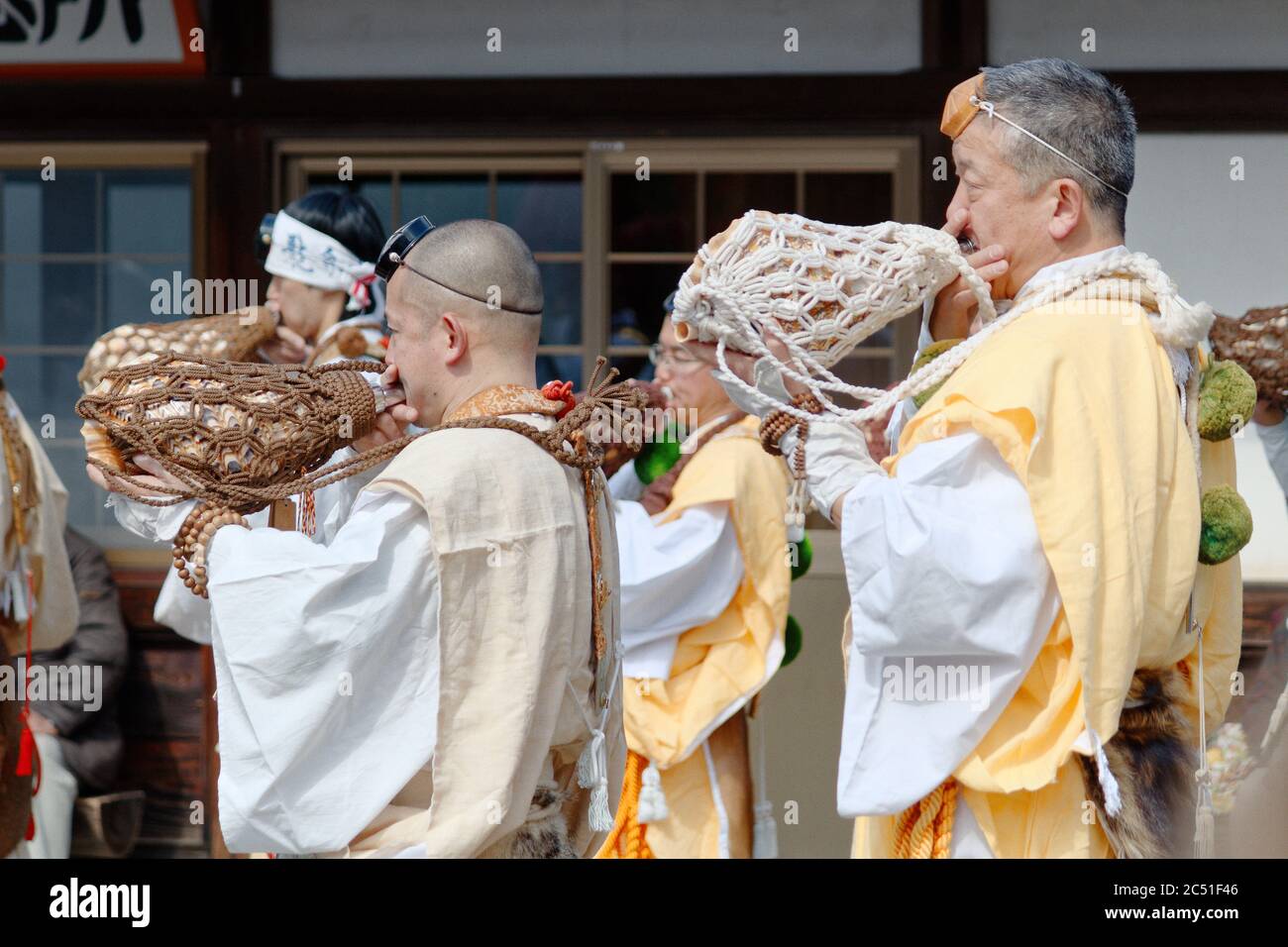 Reverberating fire hi-res stock photography and images - Alamy