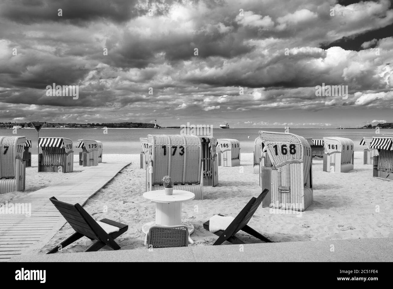 Baden in der ostsee Black and White Stock Photos & Images - Alamy