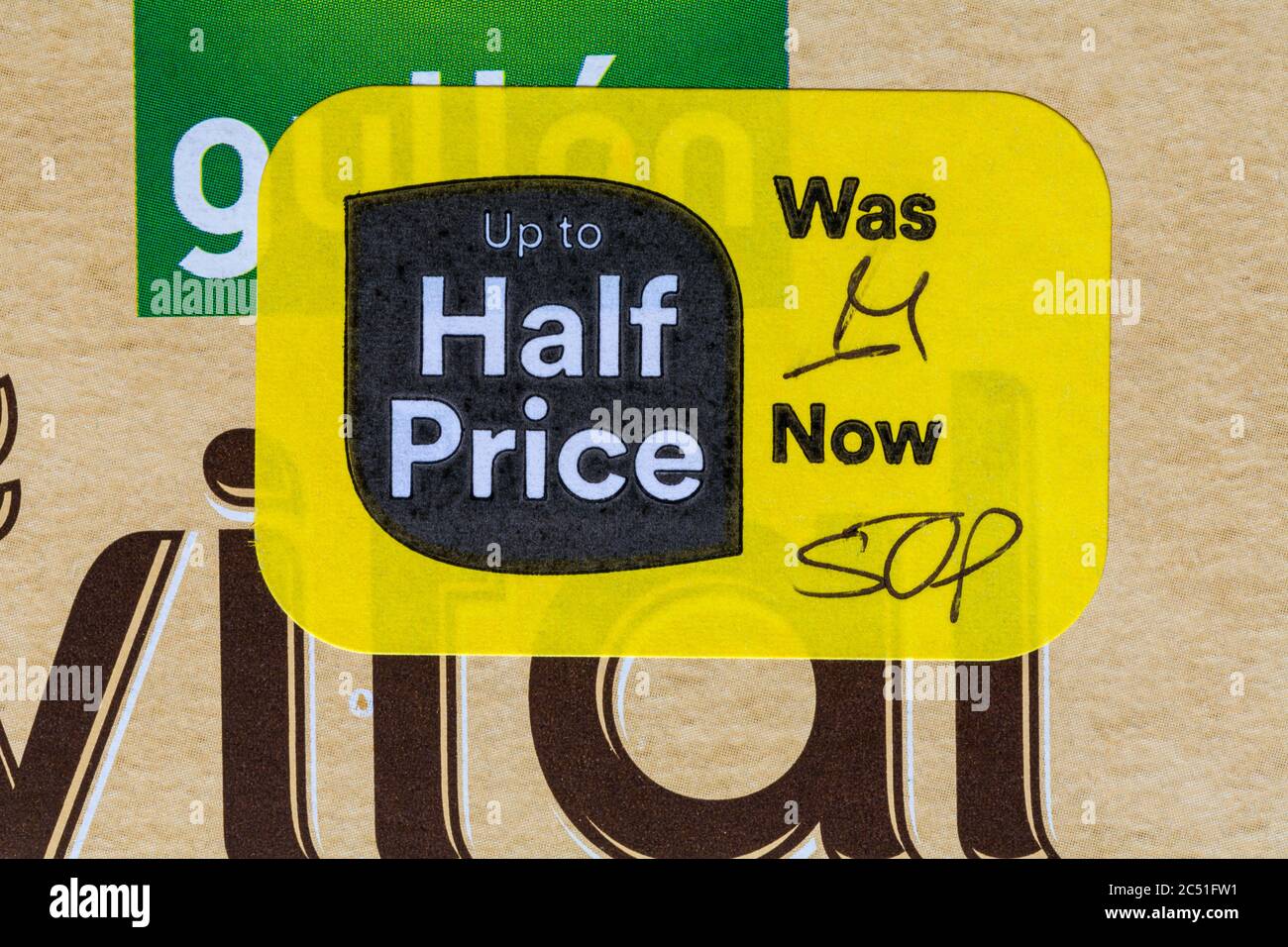 Reduced food yellow sticker hi-res stock photography and images - Alamy