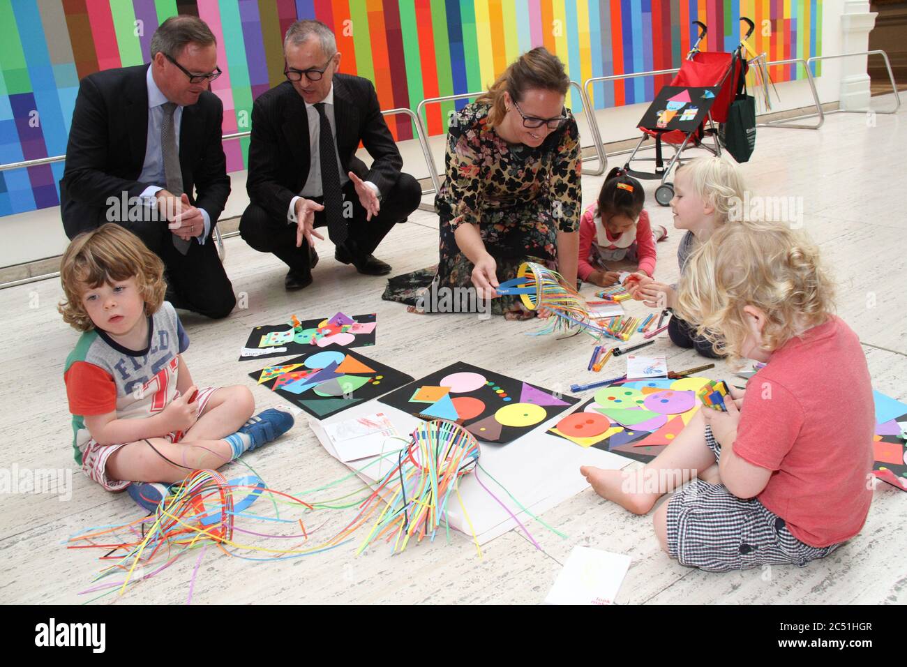 L-R: Lochiel Crafter, Head of State Street Global Advisors for Asia ...