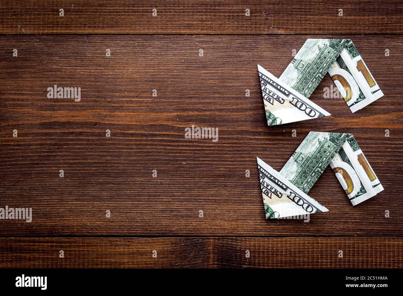Arrow of dollar chart - currency trading concept Stock Photo - Alamy
