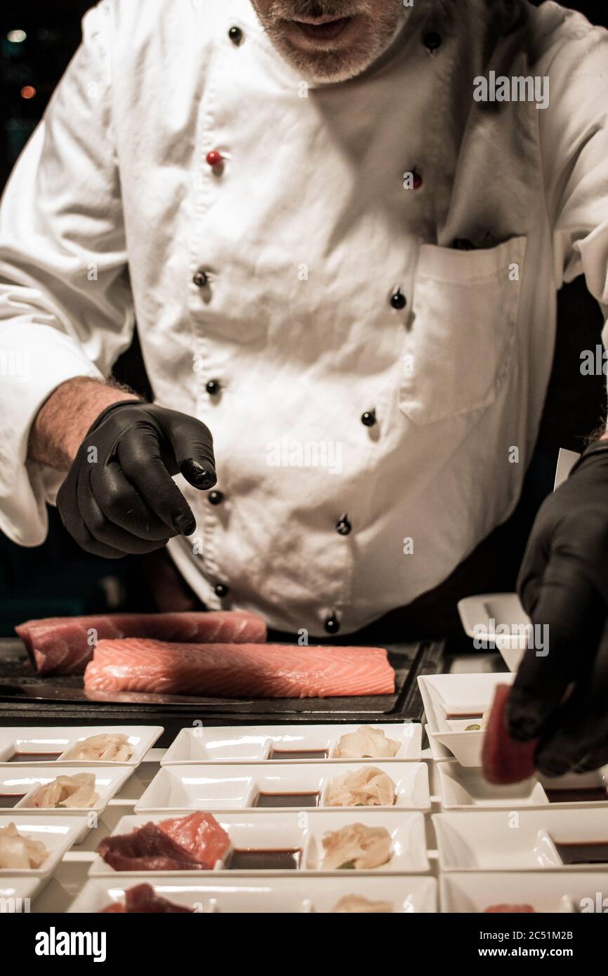sushi chef cook kitchen restaurant japan cooking Stock Photo - Alamy