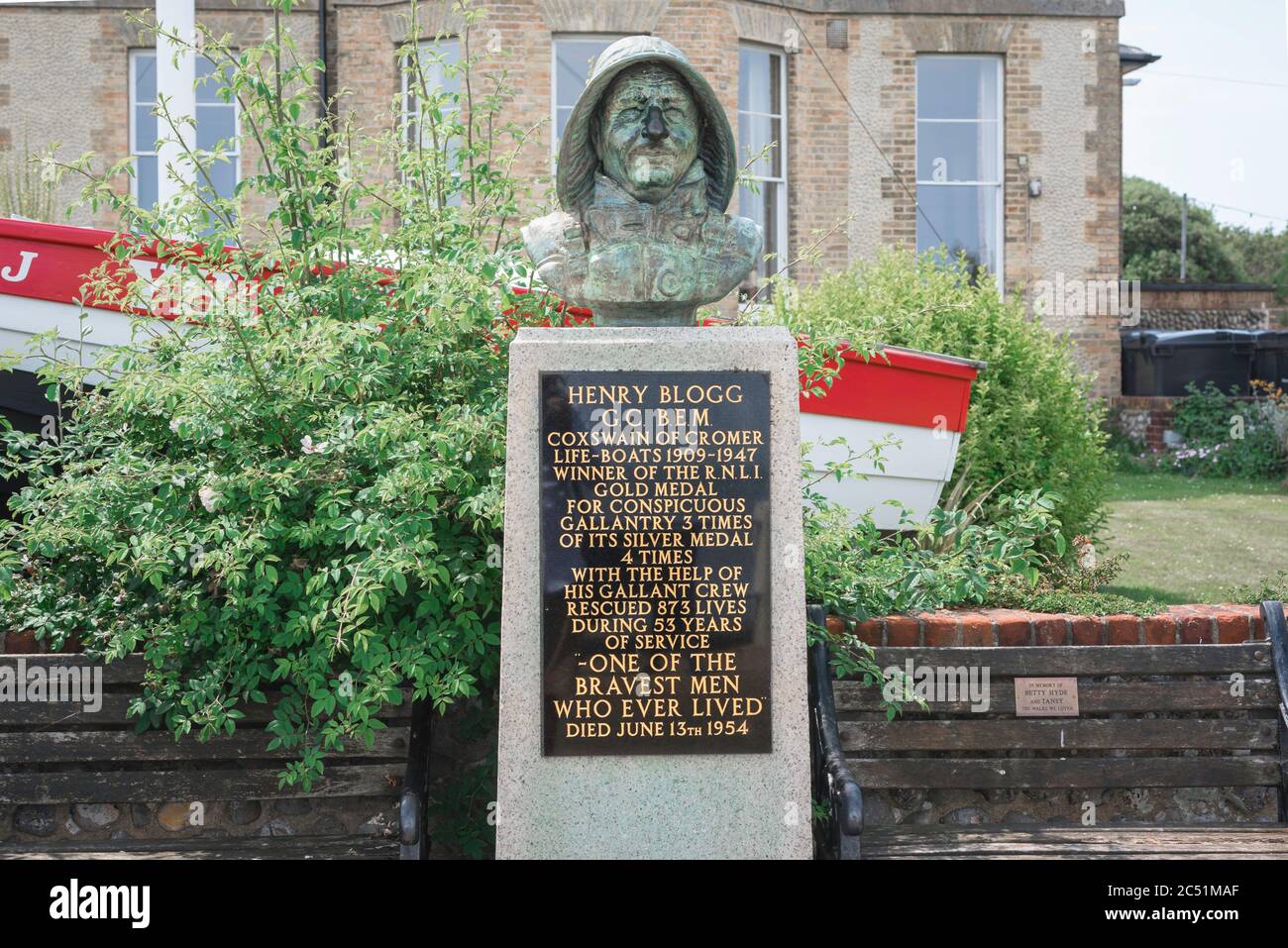 Henry Blogg, view of the memorial in Cromer to Henry Blogg, long ...