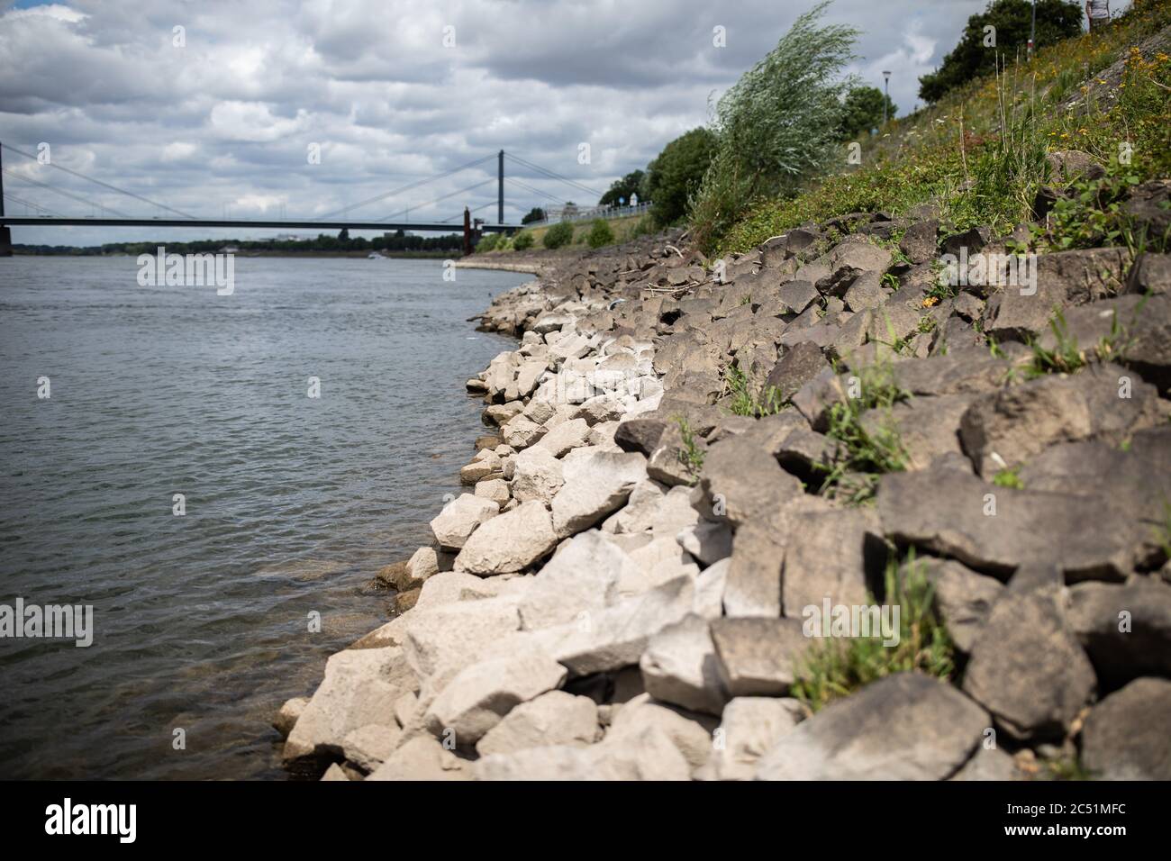 Duesseldorf, Germany. 30th June, 2020. The other water level of the ...