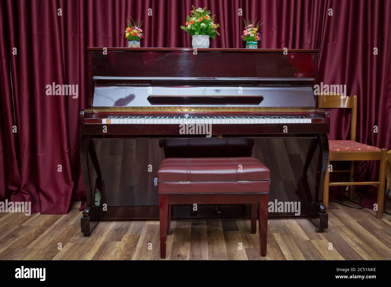 Classical interior big white hi-res stock photography and images - Alamy
