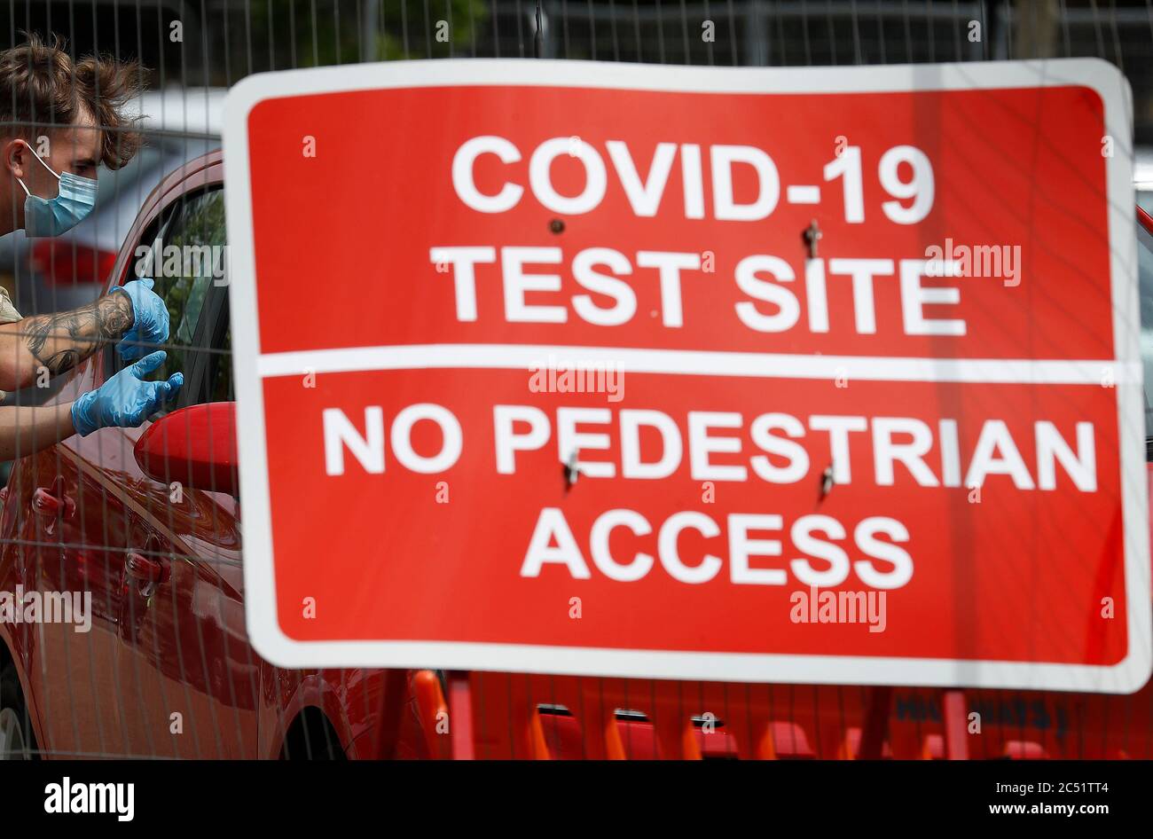 Military personnel in united hi-res stock photography and images - Alamy