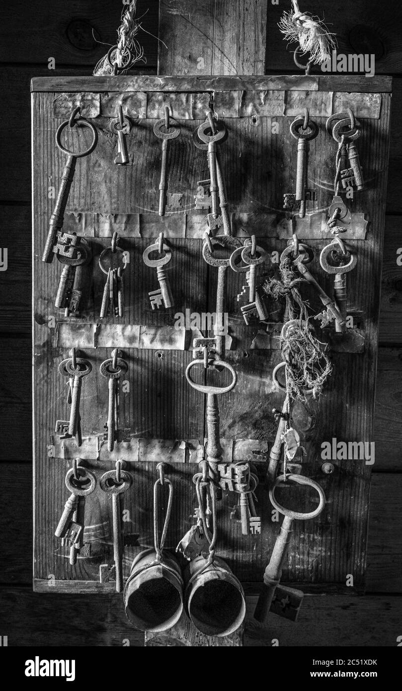 Intricate key Black and White Stock Photos & Images - Alamy