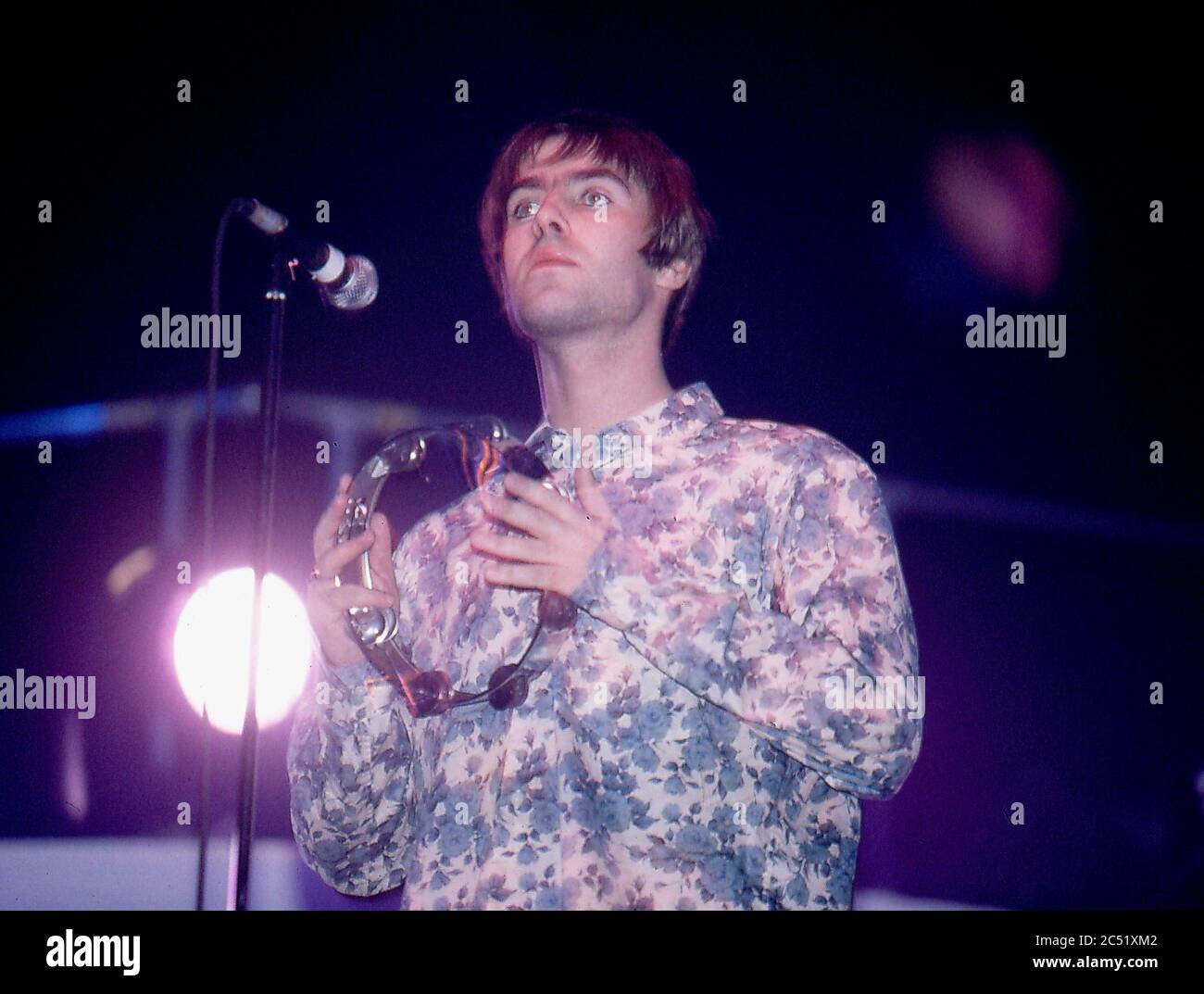 Noel liam gallagher 1995 hi-res stock photography and images - Alamy