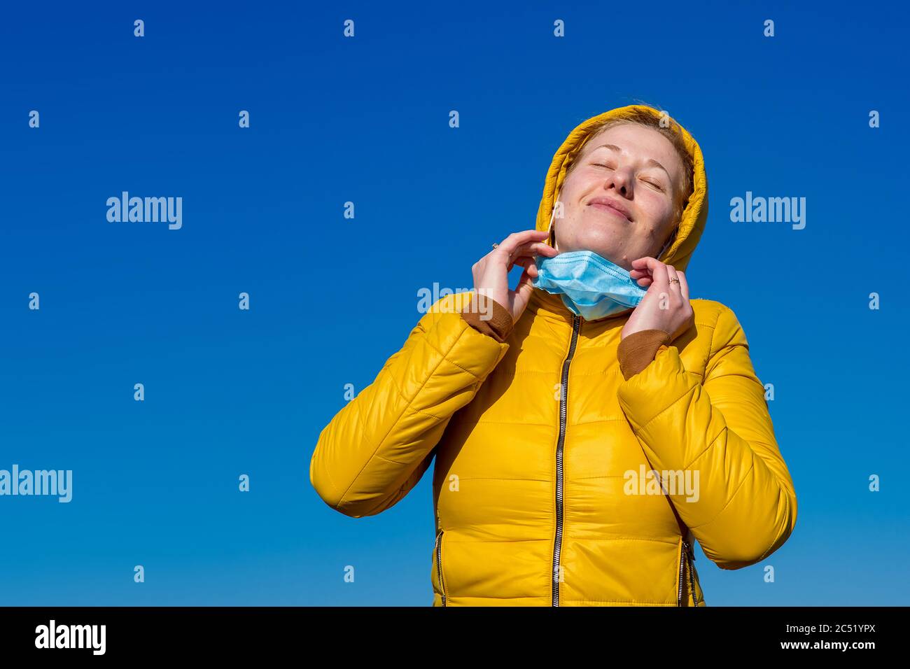 Fresh air inhale inhaling hi-res stock photography and images - Alamy