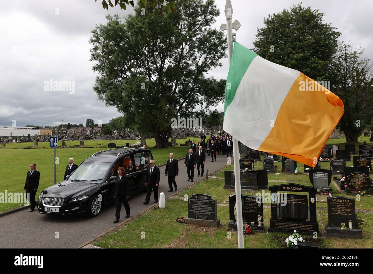 The funeral procession of senior Irish Republican and former leading ...