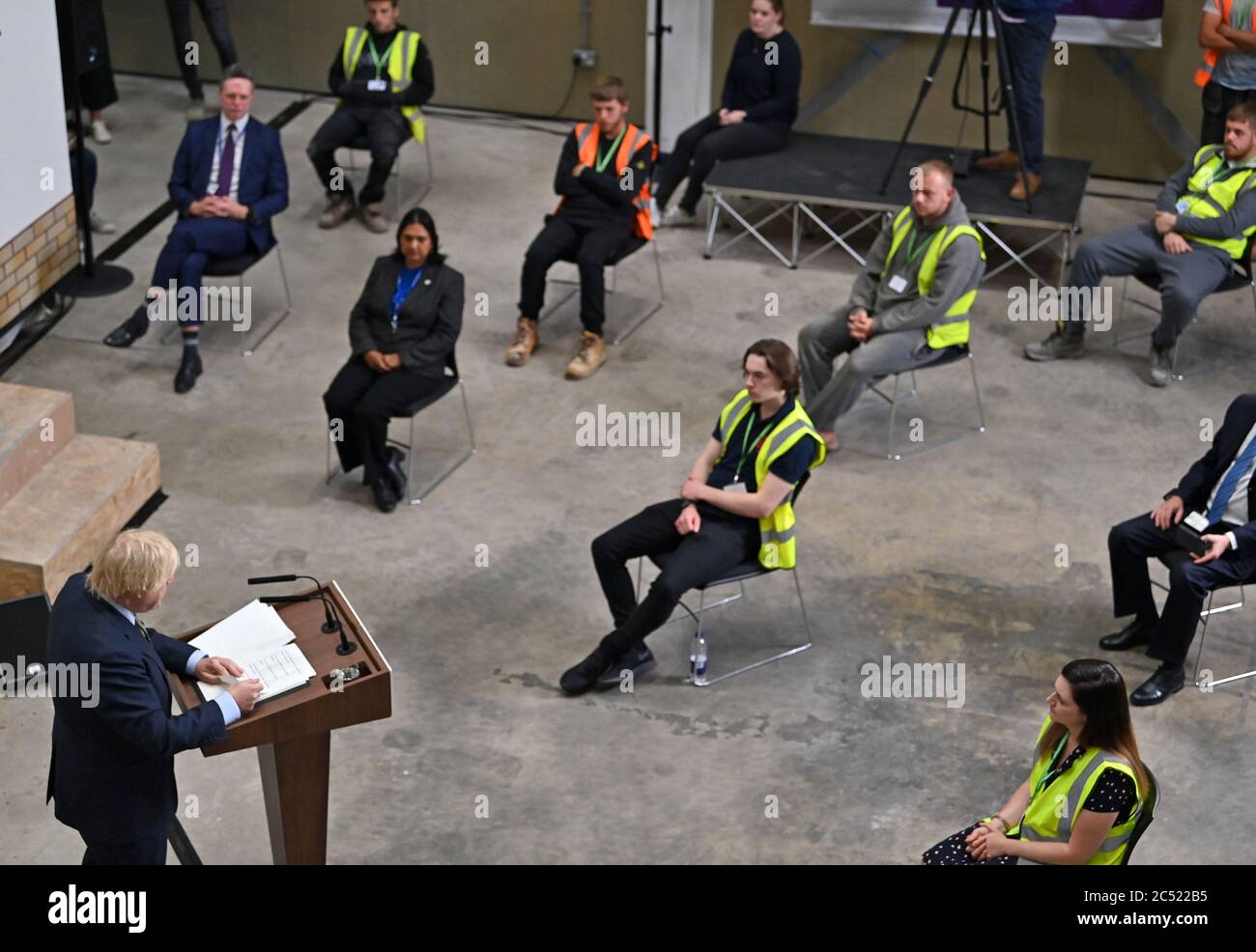 Franklin d roosevelt giving a speech hi-res stock photography and ...