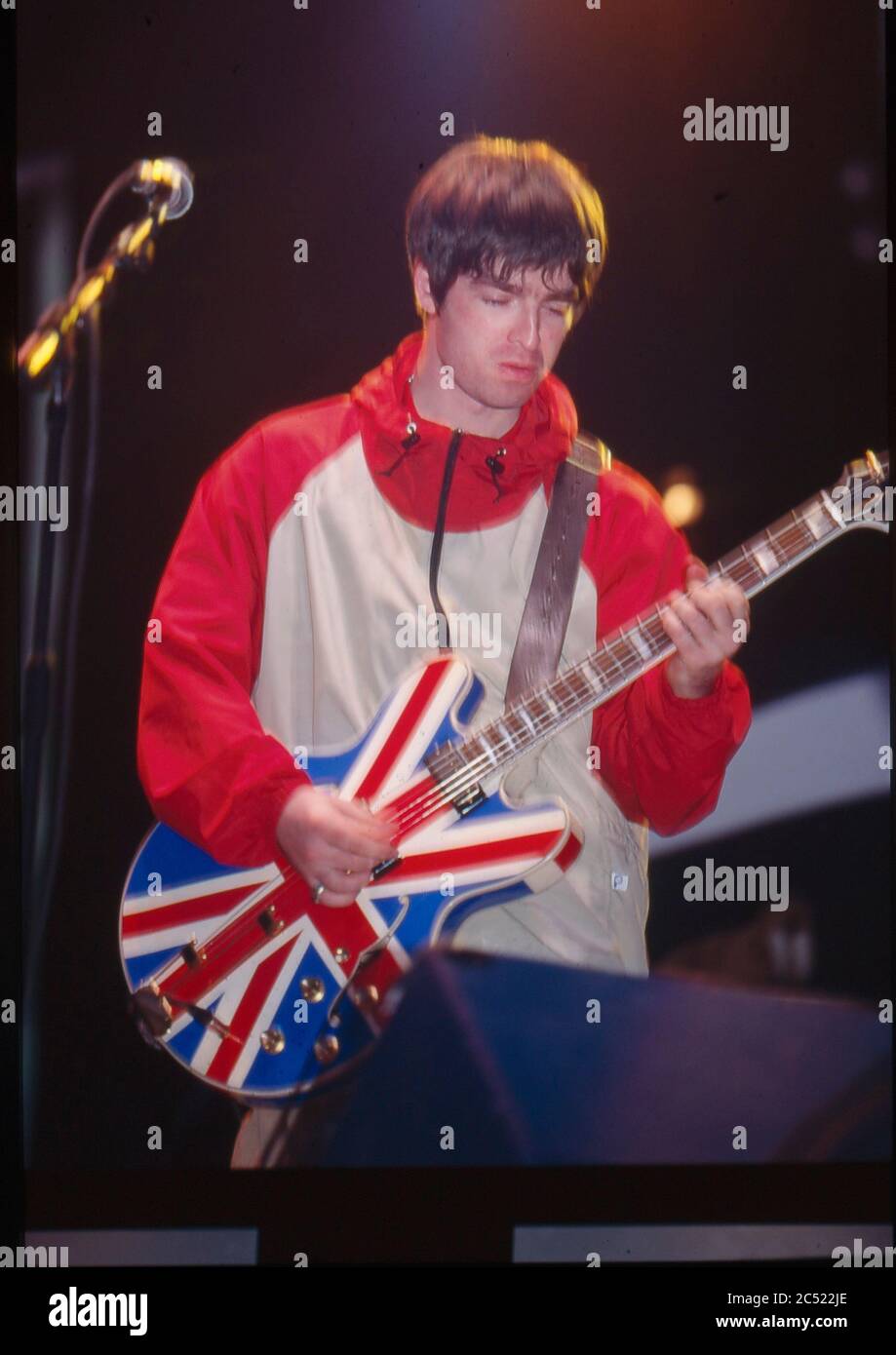 Blur band 1996 hi-res stock photography and images - Alamy