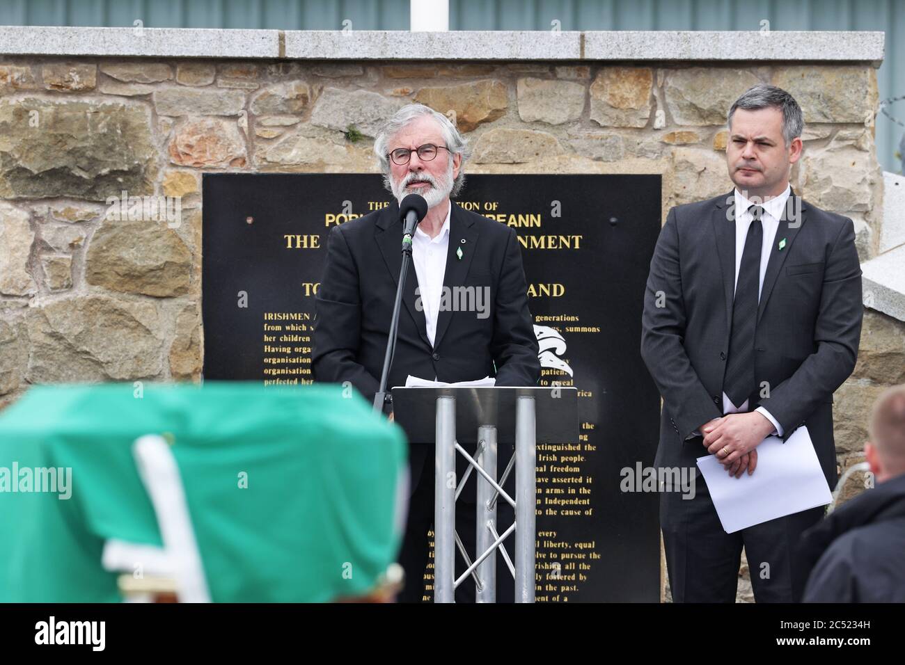 Bobby storey funeral gerry adams hi-res stock photography and images ...