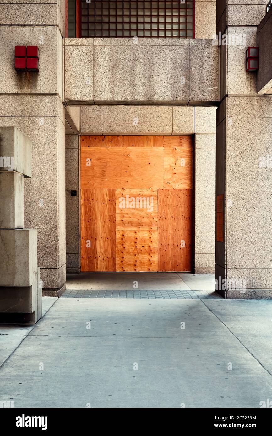 Hallway exterior modern building hi-res stock photography and images ...