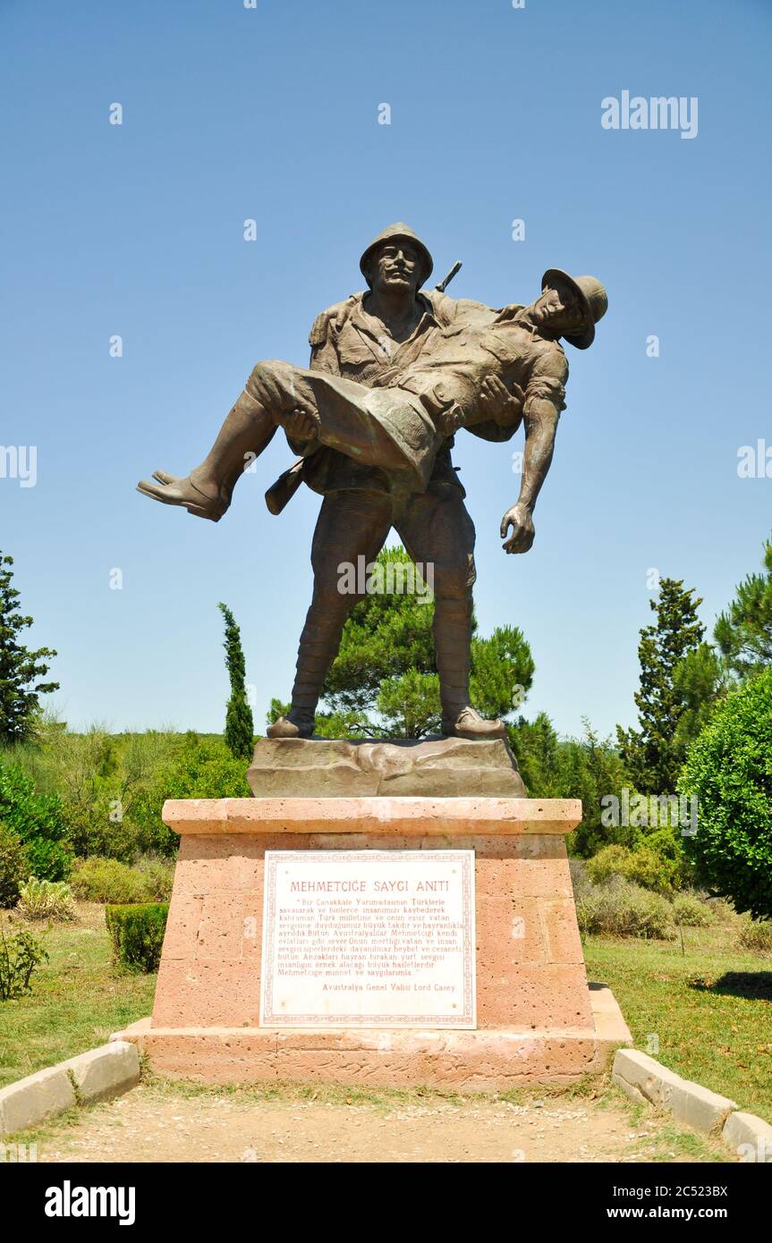Turkish soldier statue gallipoli hi-res stock photography and images ...