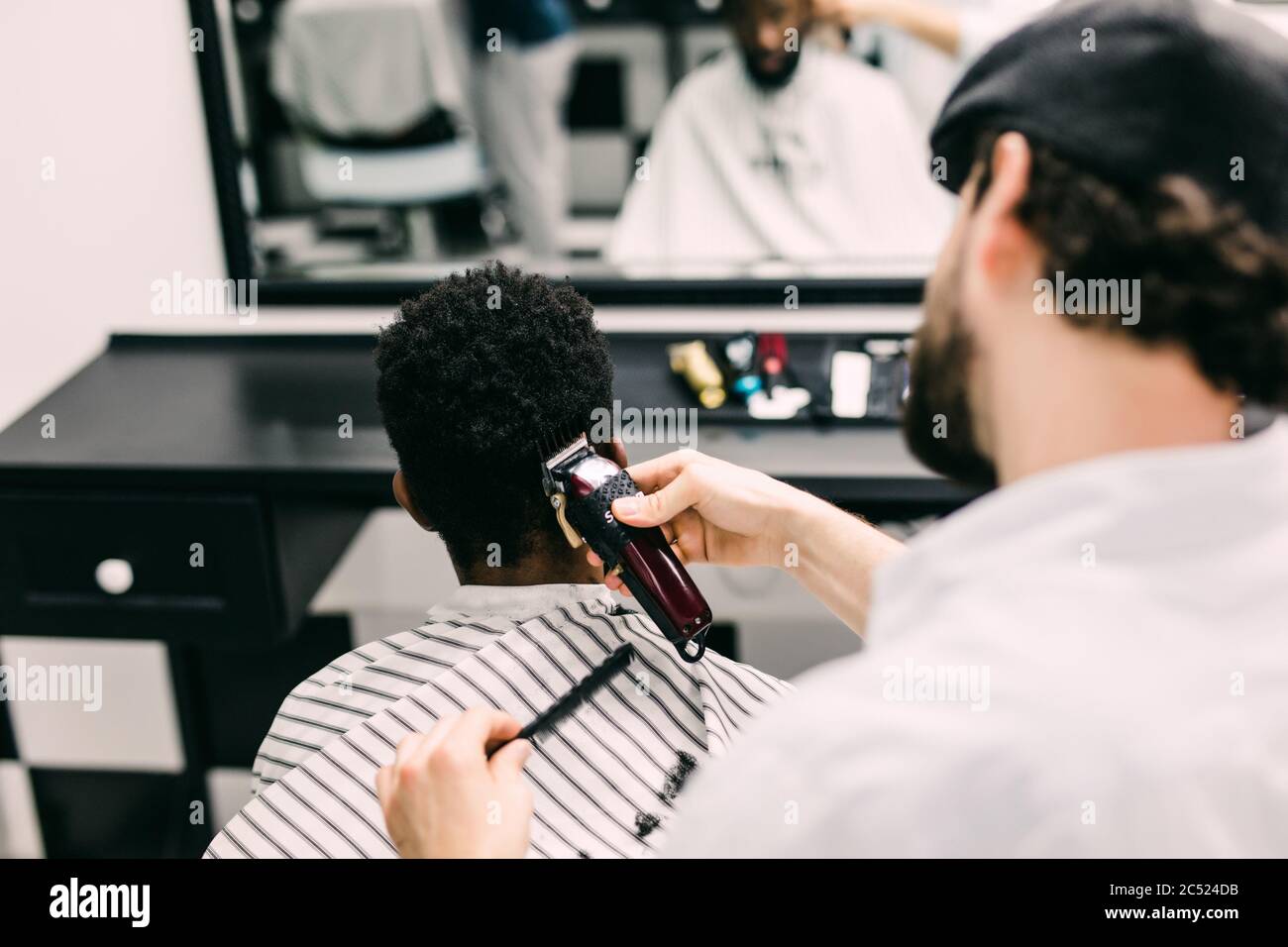 African Barber Shop High Resolution Stock Photography and Images - Alamy