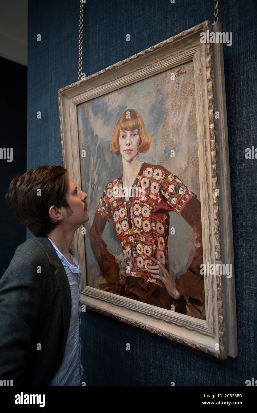 Iris beerbohm tree hi-res stock photography and images - Alamy