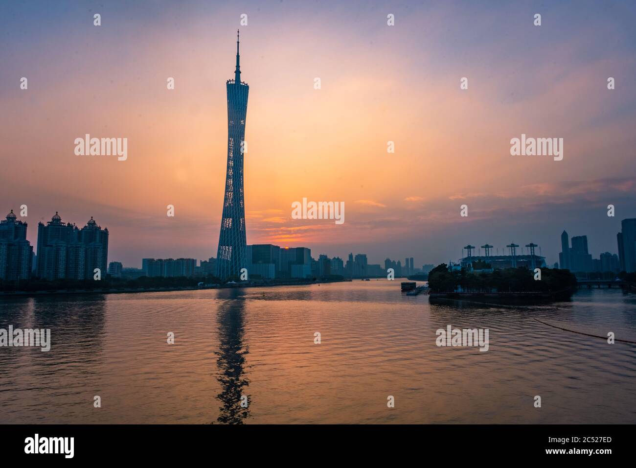 Sunset guangzhou tower river downtown hi-res stock photography and ...