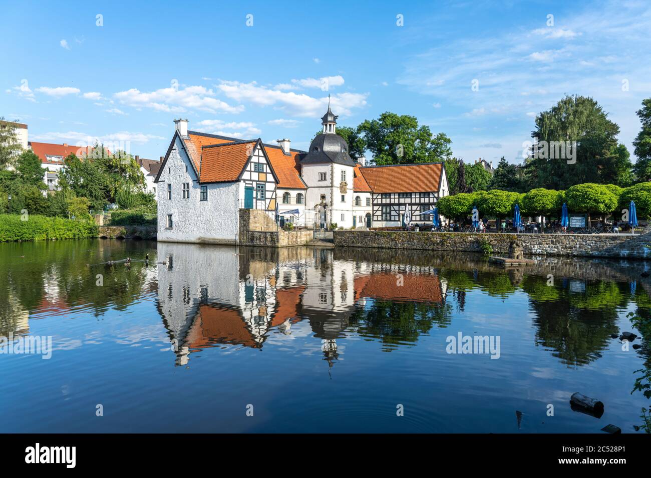 Wasserschloss Haus Rodenberg im Stadtteil Aplerbeck, Dortmund ...