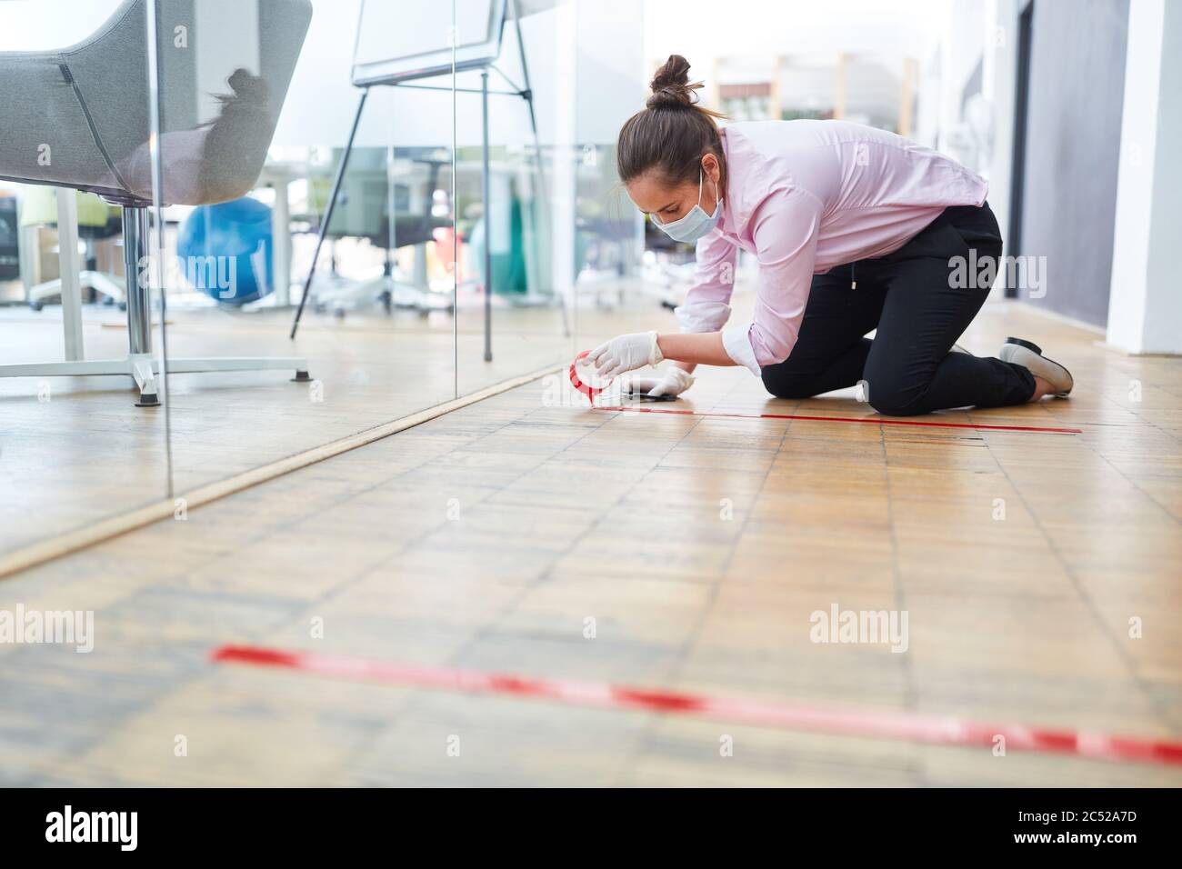 Taped floor hi-res stock photography and images - Alamy
