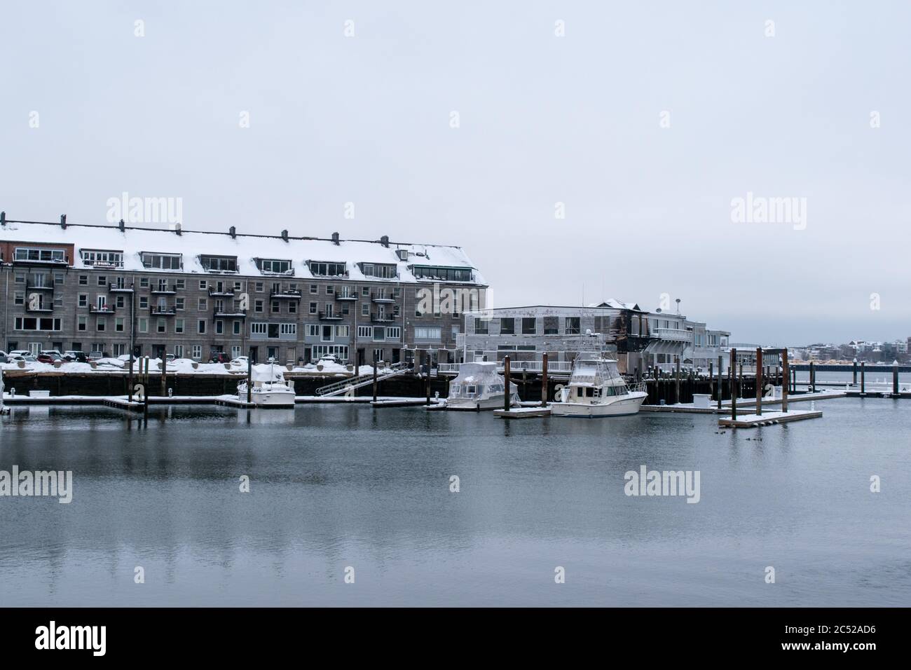 Ice boston ship hi-res stock photography and images - Alamy