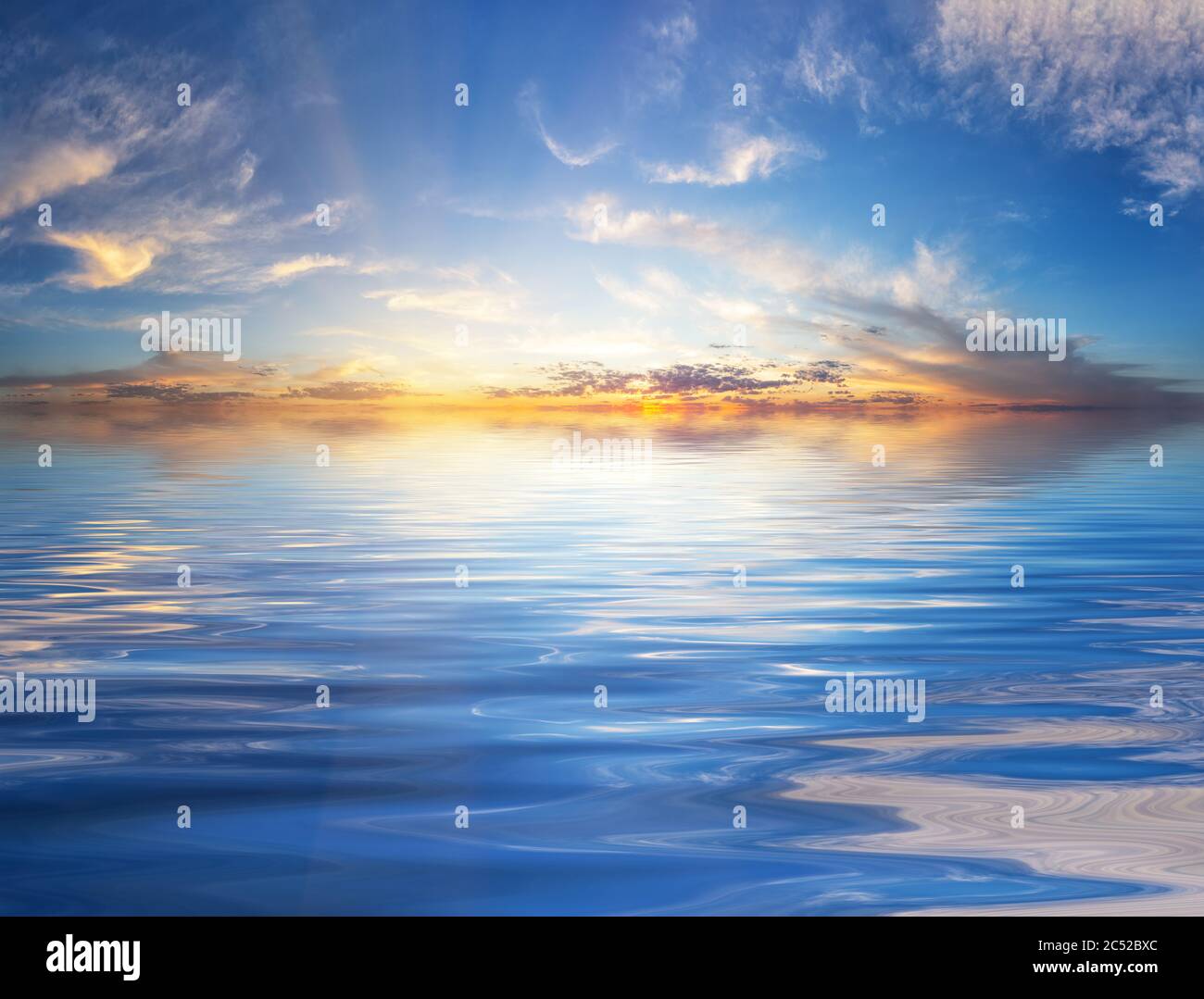 Sunbeams over water hi-res stock photography and images - Alamy