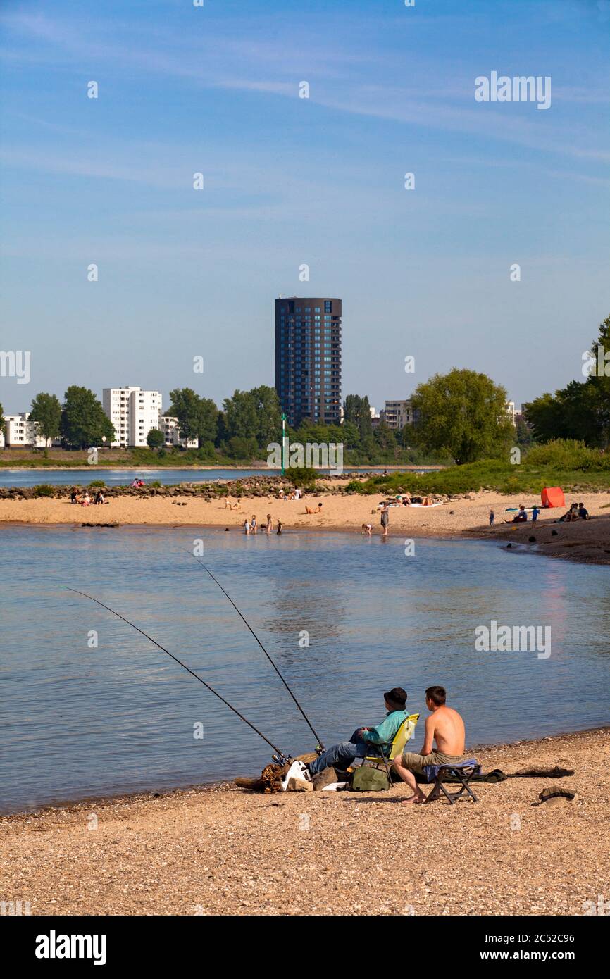 Rheinufer hi-res stock photography and images - Alamy