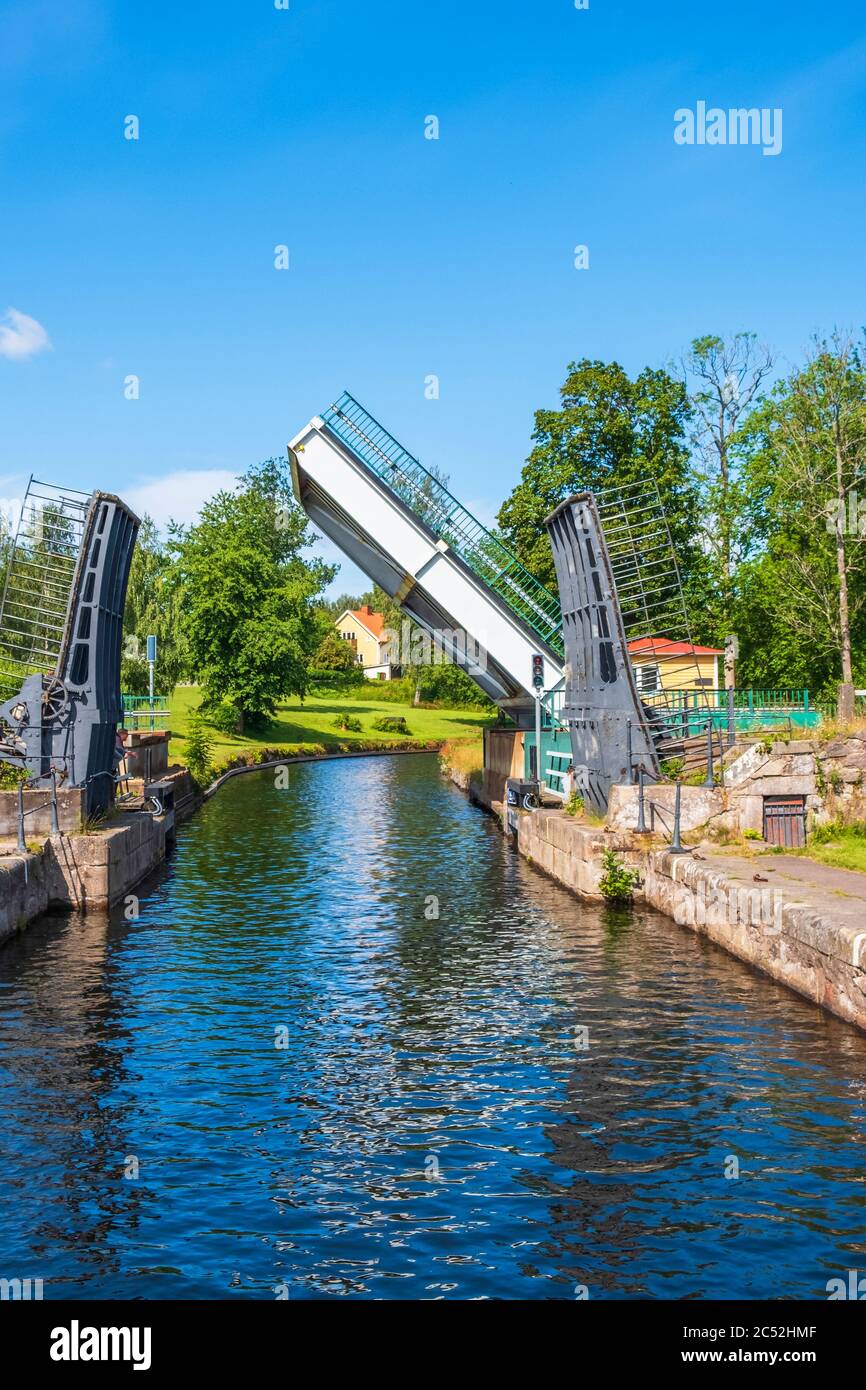 Gota canal lock hi-res stock photography and images - Alamy